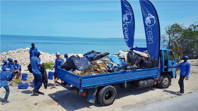 La genial idea de dos surfistas para limpiar los océanos que hoy es ...
